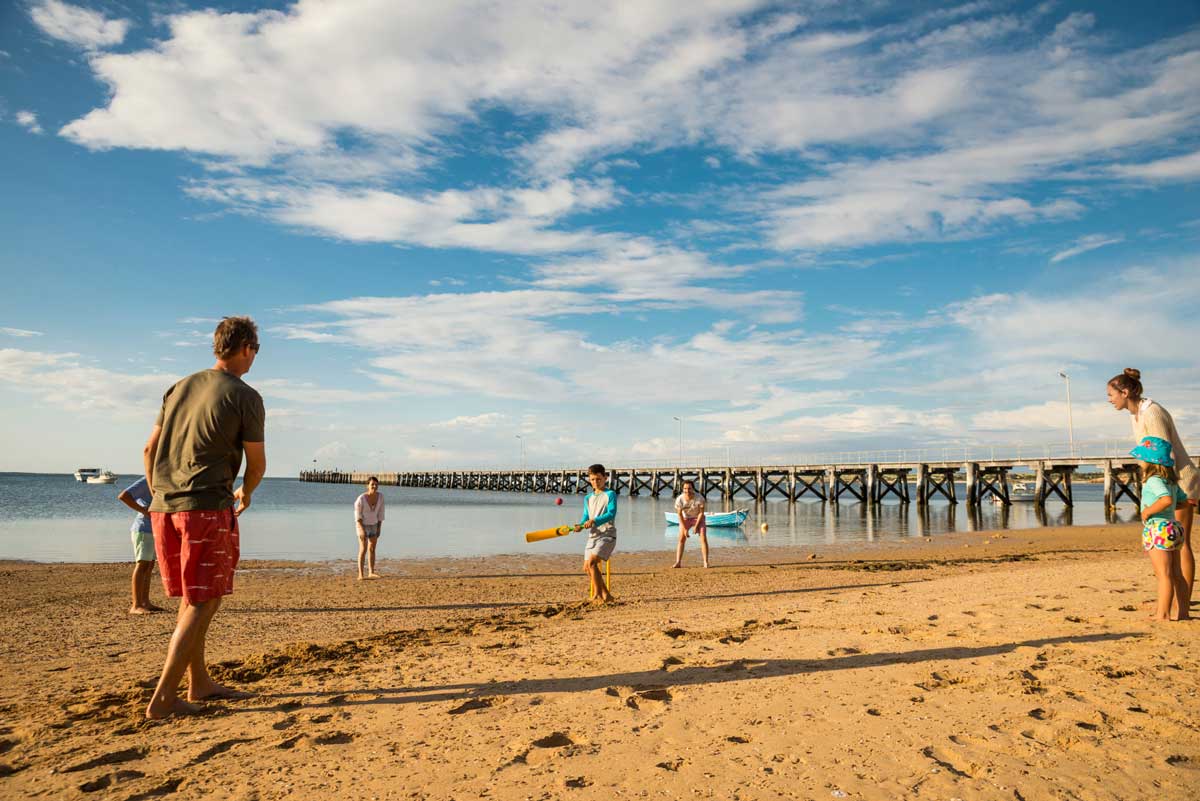 Adelaide to Streaky Bay road trip: Best stops, distance & drive time