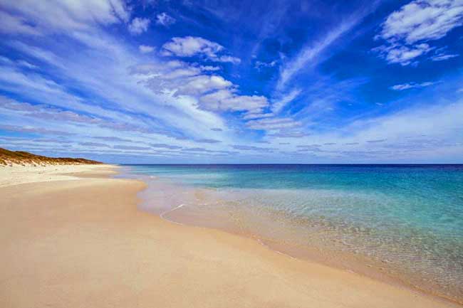 Peppermint Grove Beach, WA: Accommodation, swimming and surfing